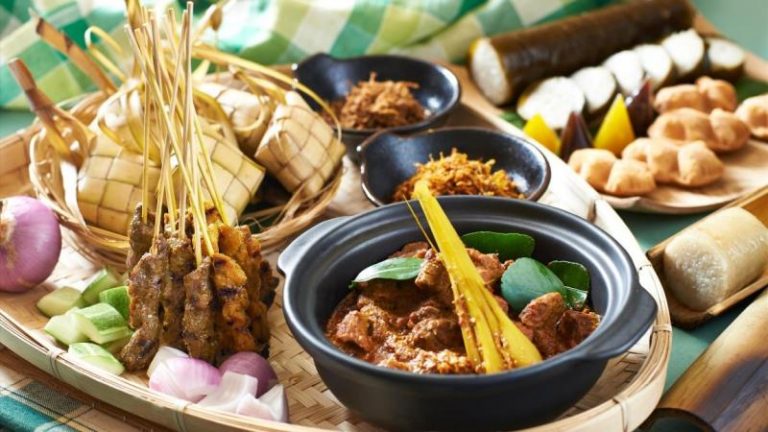 Raya Checklist: 10 Things You Should Do This Raya Aidilfitri - Hype ...