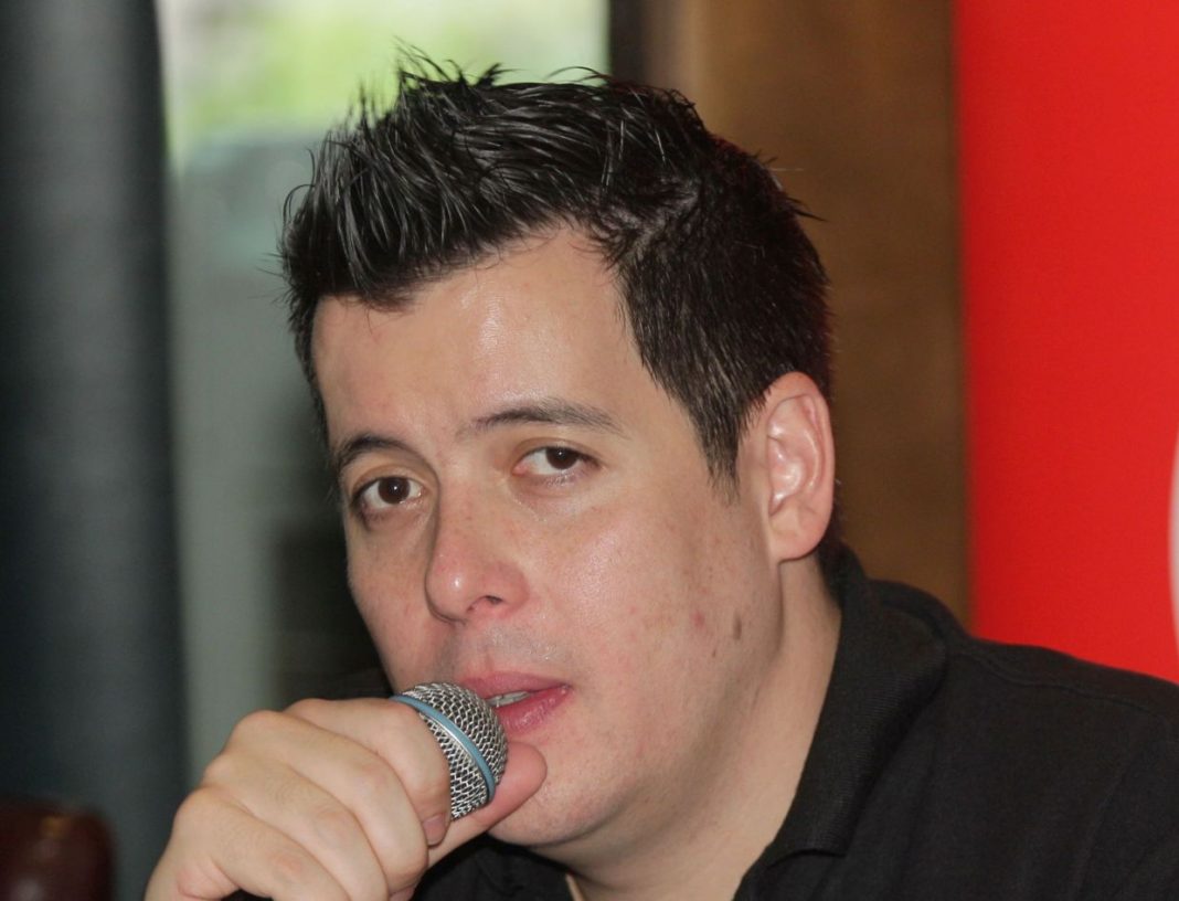 Local Singer Jason Lo & Colleague Charged With Swindling Over RM200K ...