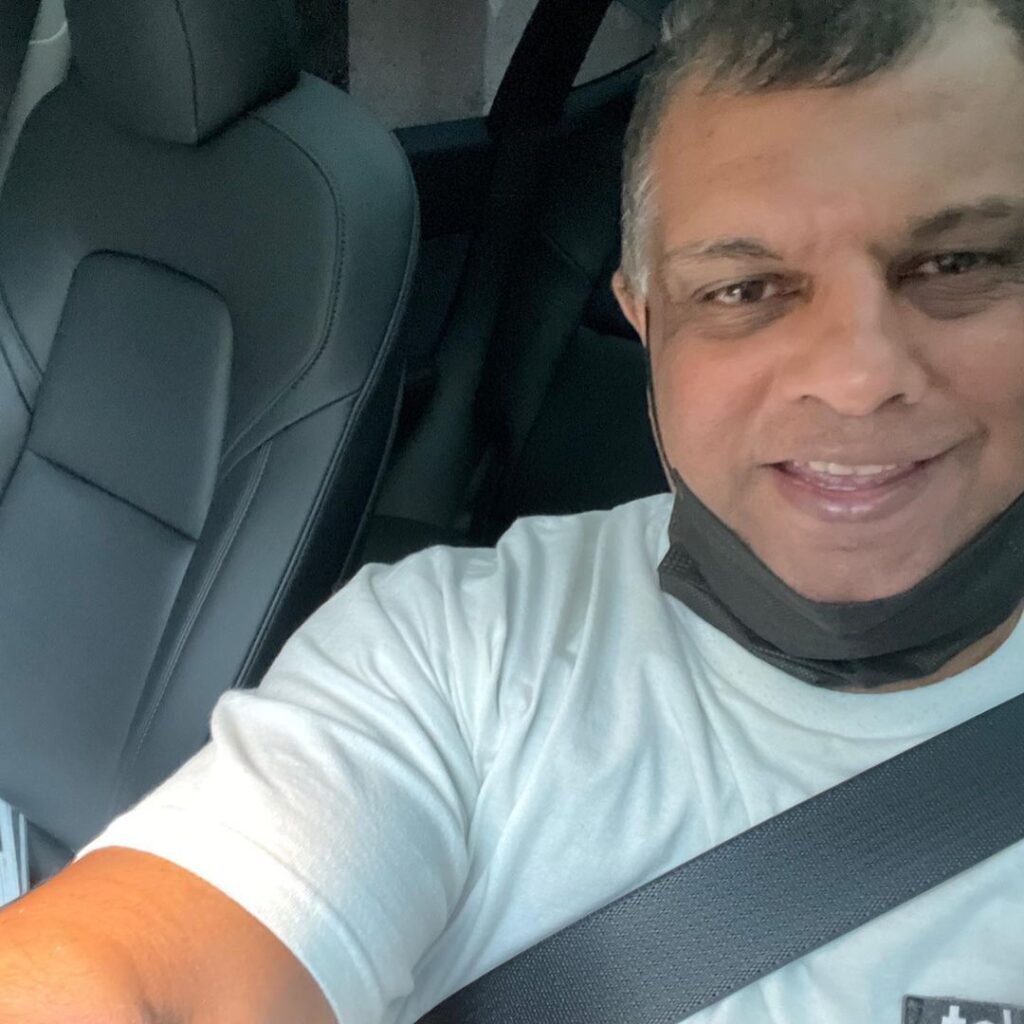 AirAsia Customers Demand Refund After Seeing Tony Fernandes Flaunt His ...