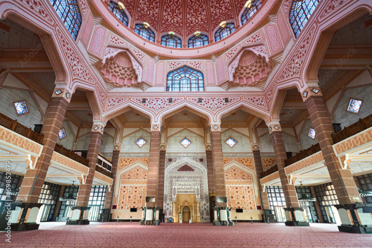 10 Biggest & Most Beautiful Mosques In Malaysia - Hype Malaysia