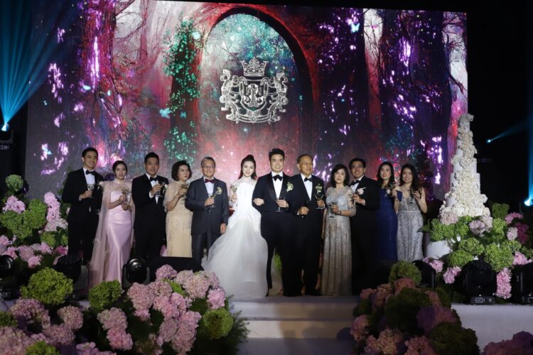 Rimbunan Hijau Group Founder Datuk Tiong Hiew King's Grandson Weds ...