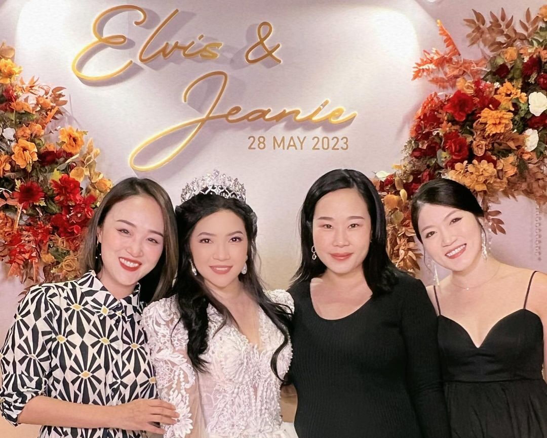M-Girls Member Angeline Khoo's Group Photo With Jeanie Liew & Samantha Ee Sparks Nostaligia ...