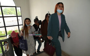 (Video) Viral Personality Alice Chang Claims She's Pregnant; The Father ...